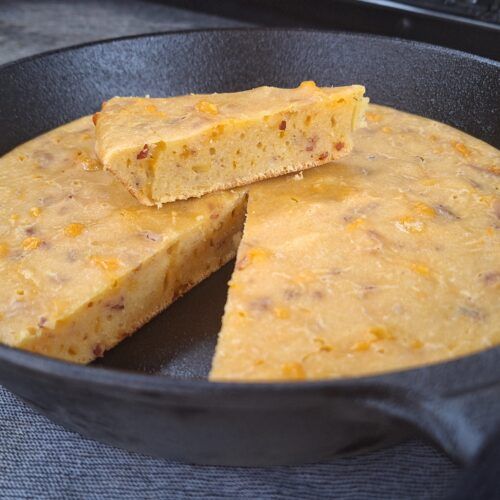 Bacon-cheddar cornbread - Turn Don't Burn